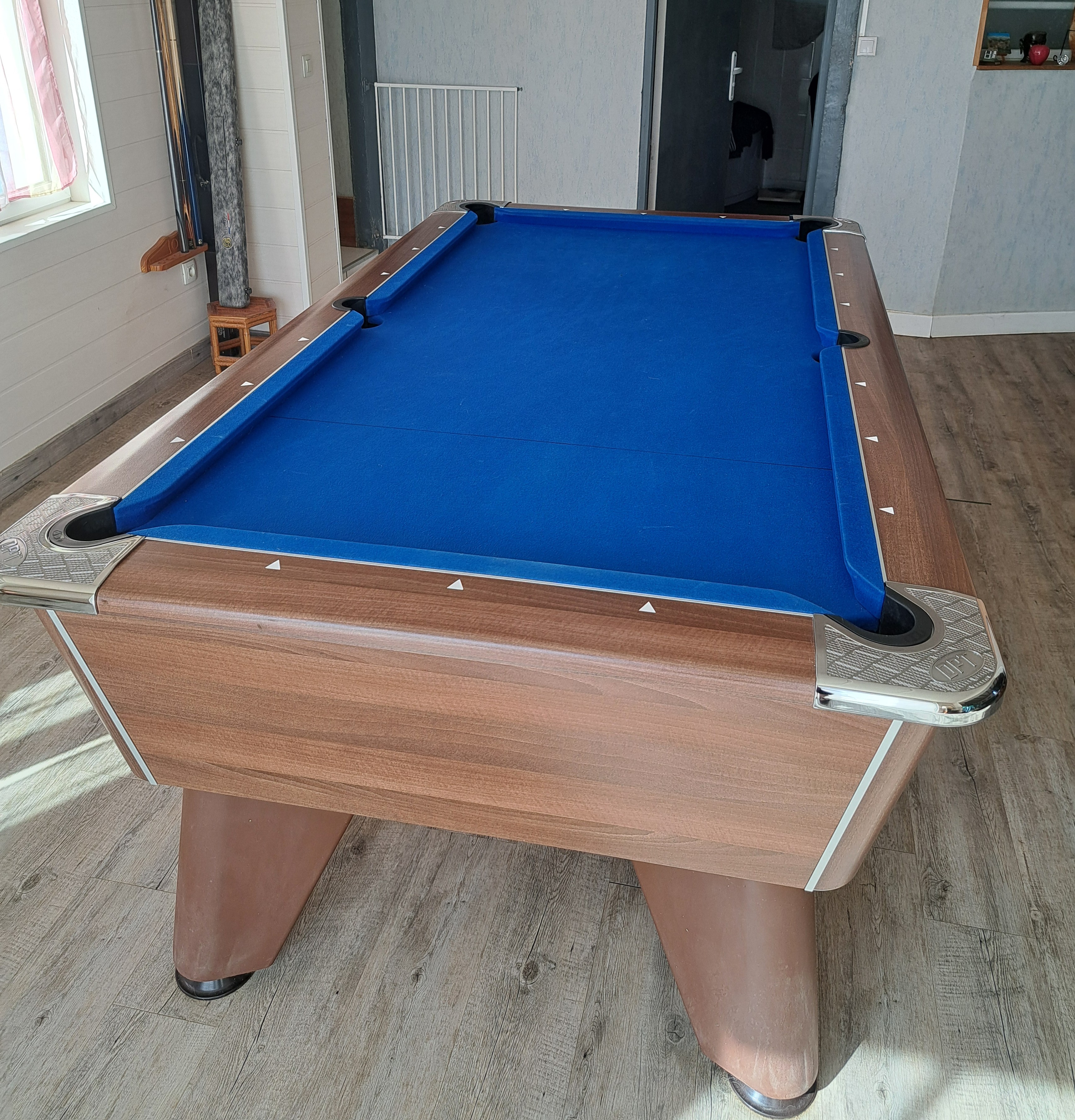 À Vendre : Billard 8 Pool avec accessoires - Fédération Française de ...